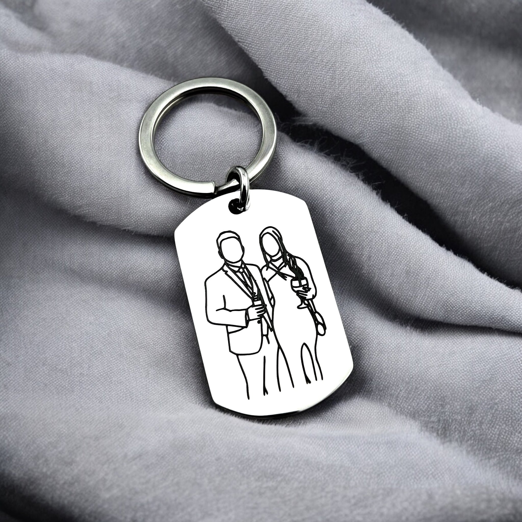 Line Art Flat Bar Keychain | Personalised Jewellery – MemoriesMade